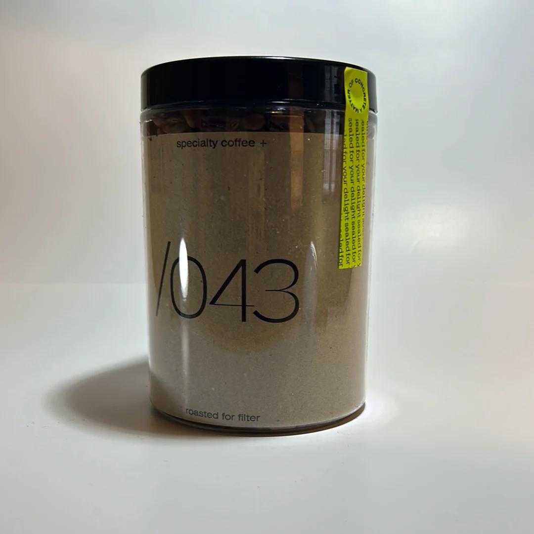 A M O C - 043 Peru Geisha - specialty coffee beans | TheBeanGeek
